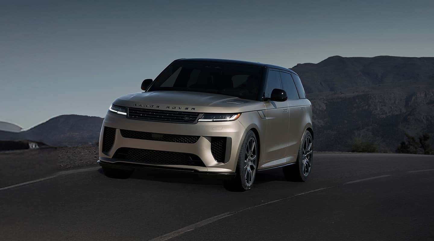 Range Rover vs. Range Rover Sport (2020–2025): Luxury, Performance ...